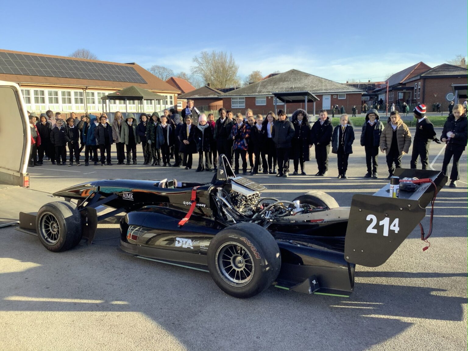 Racing Car Driver Inspires Hands-On Science and Engineering for Pupils ...